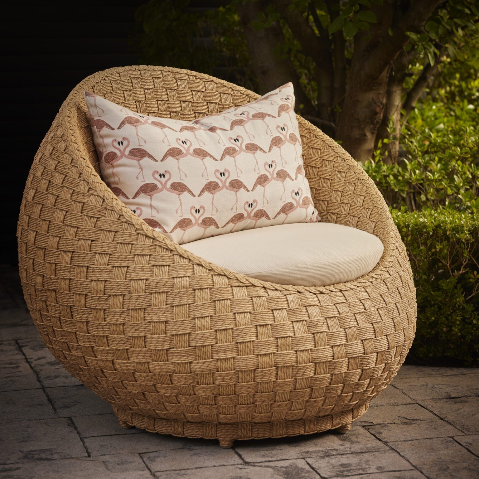 Outdoor Donut Chair - Osier Belle